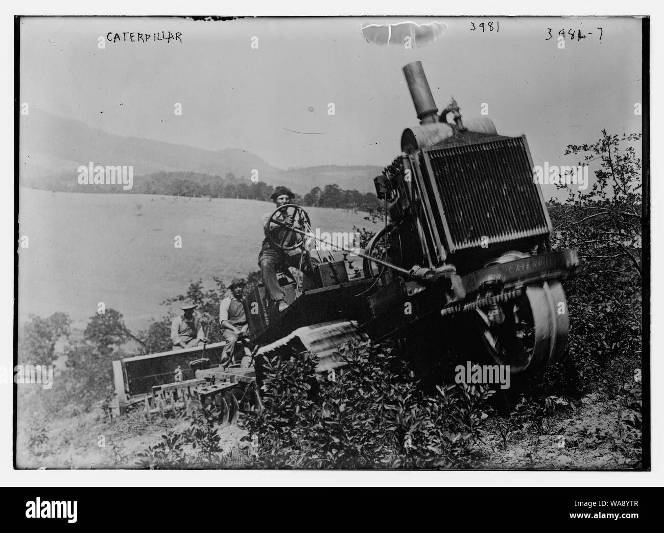 Caterpillar engines hi-res stock photography and images - Alamy