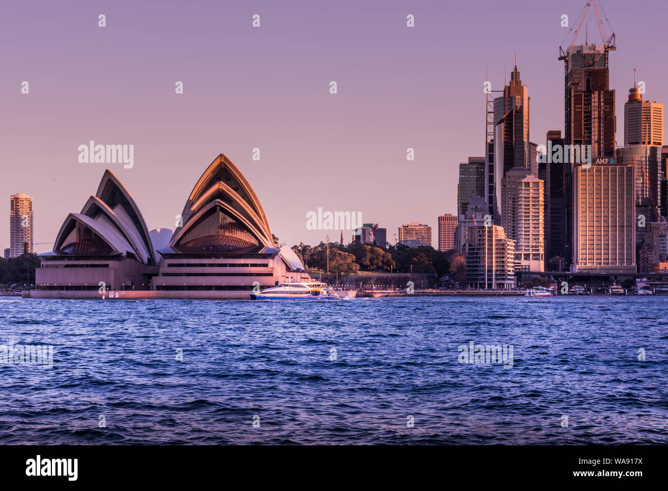 Sydney harbour sunset skyline hi-res stock photography and images - Alamy