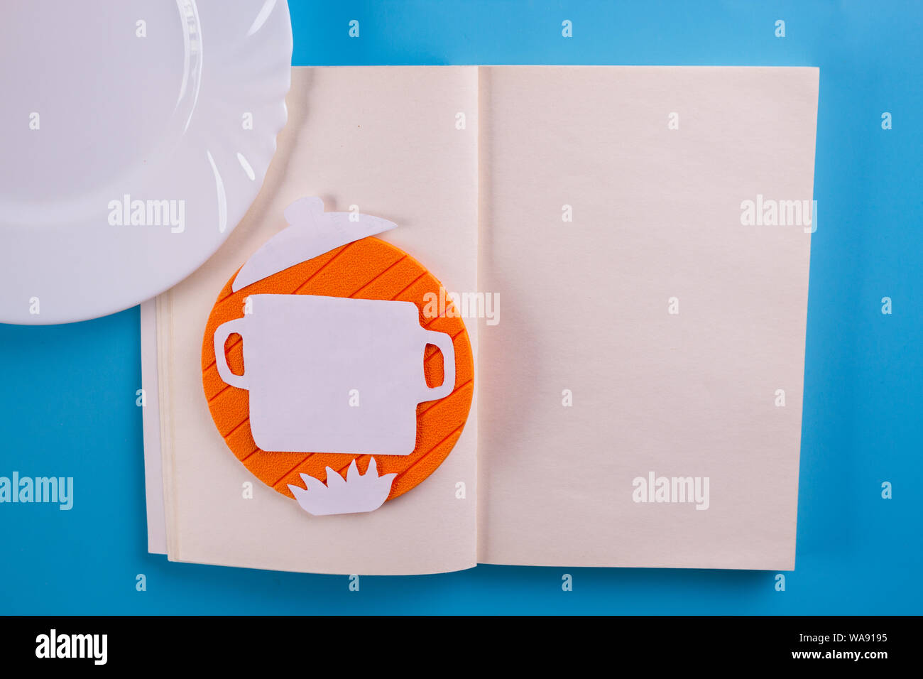 open recipe book with copy space for recipe Stock Photo - Alamy