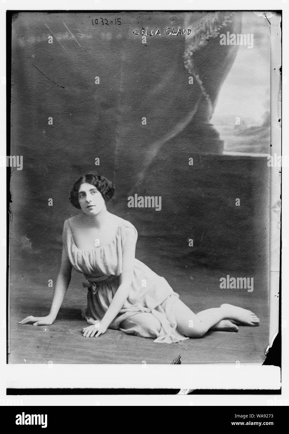 Musical stage Black and White Stock Photos & Images - Alamy