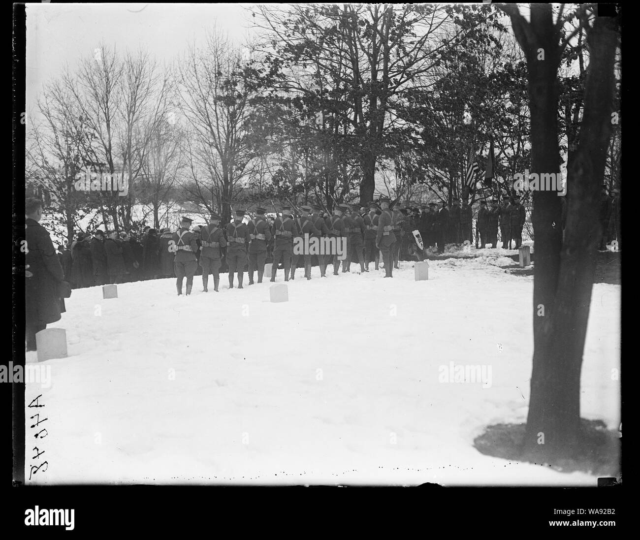 Cemetery ceremony snow hi-res stock photography and images - Alamy