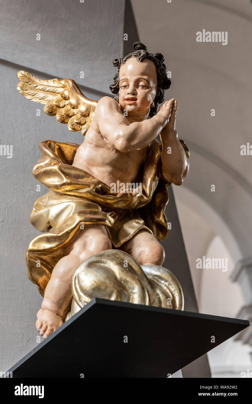 Discovery of cross hi-res stock photography and images - Alamy
