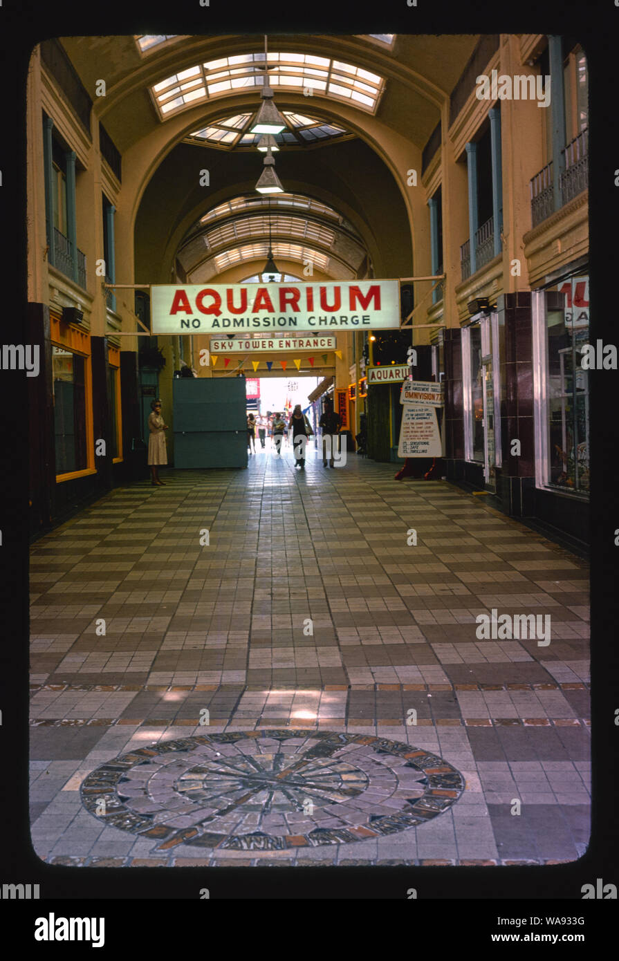 Central pier interior hi-res stock photography and images - Alamy