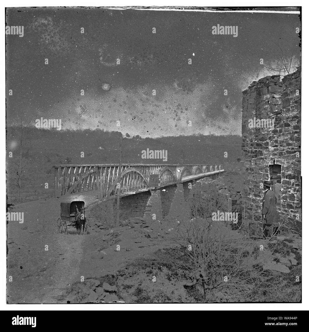Bridge chain Cut Out Stock Images & Pictures - Alamy
