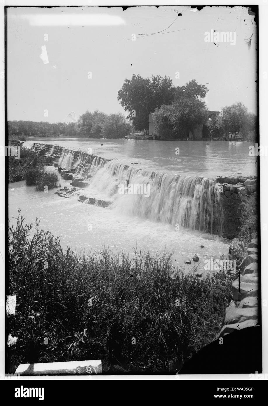 River orontes Black and White Stock Photos & Images - Alamy
