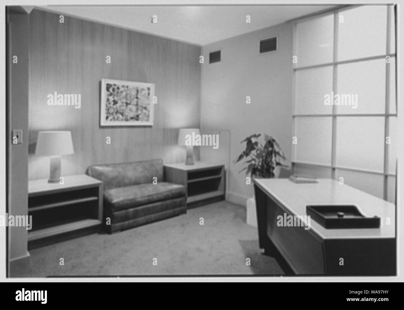 Charles cochrane hi-res stock photography and images - Alamy