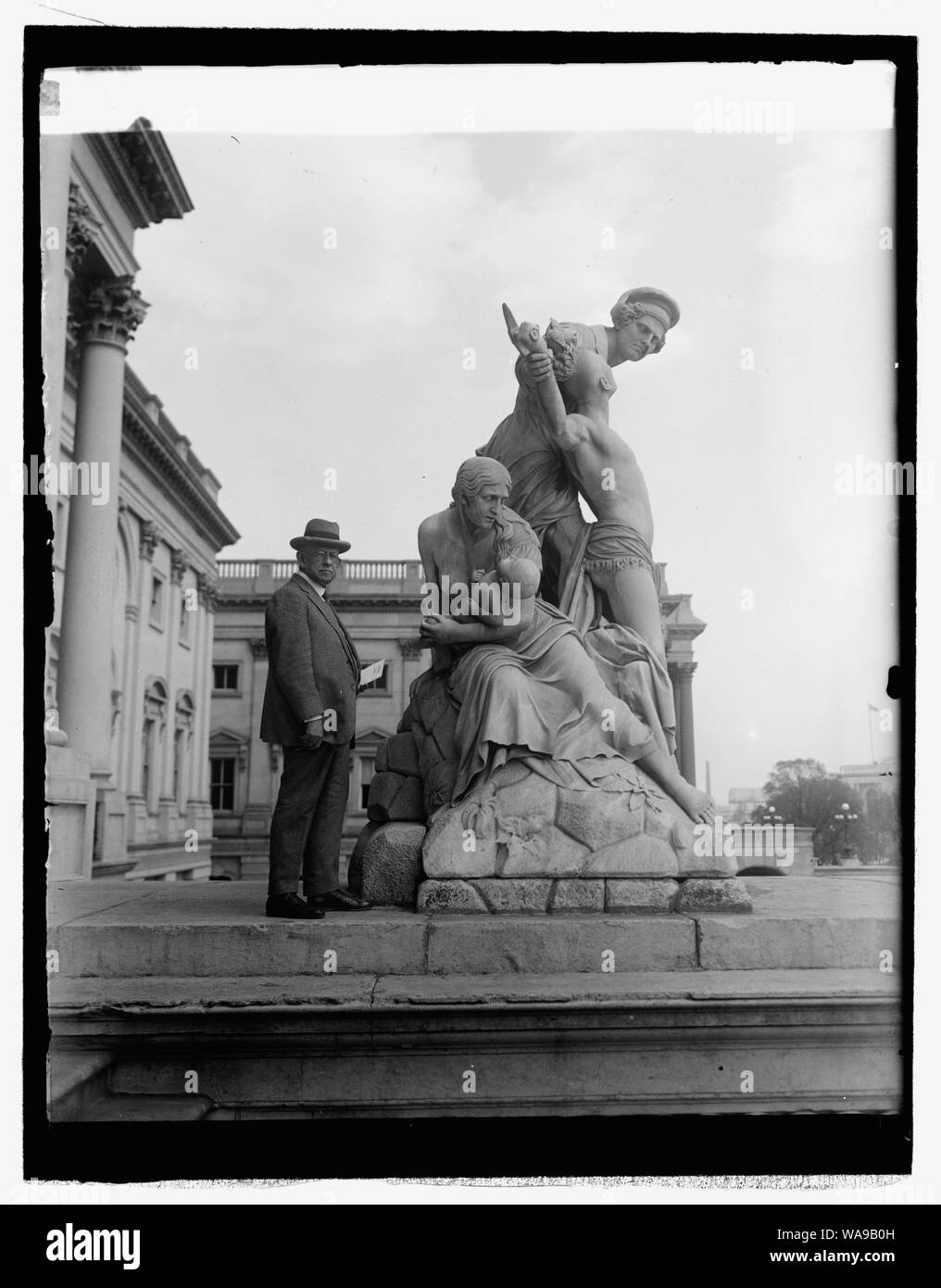 E 4 26 27 Black and White Stock Photos & Images - Alamy