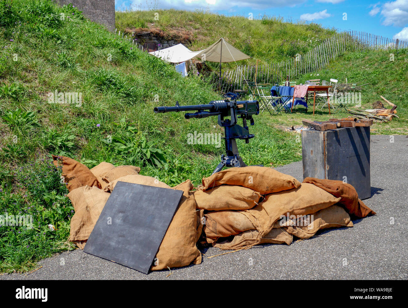 a world war one french machine gun Stock Photo - Alamy