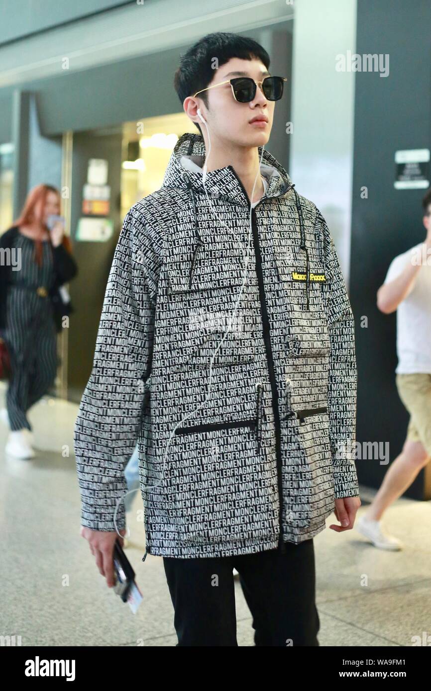 Taiwanese singer Lai Kuan-lin, also romanized as Lai Guan-lin, and a ...