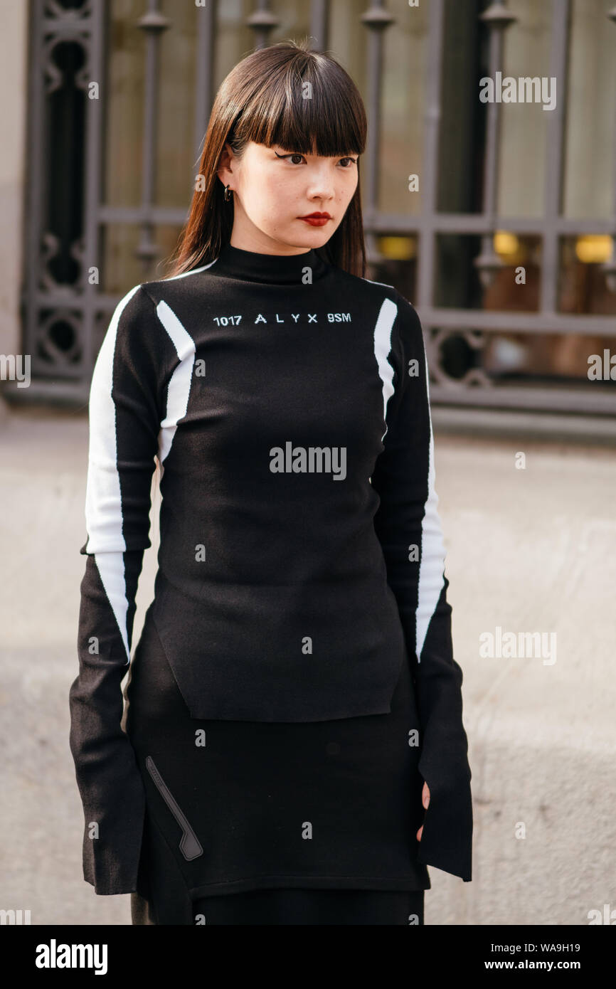 Pose for snap hi-res stock photography and images - Alamy