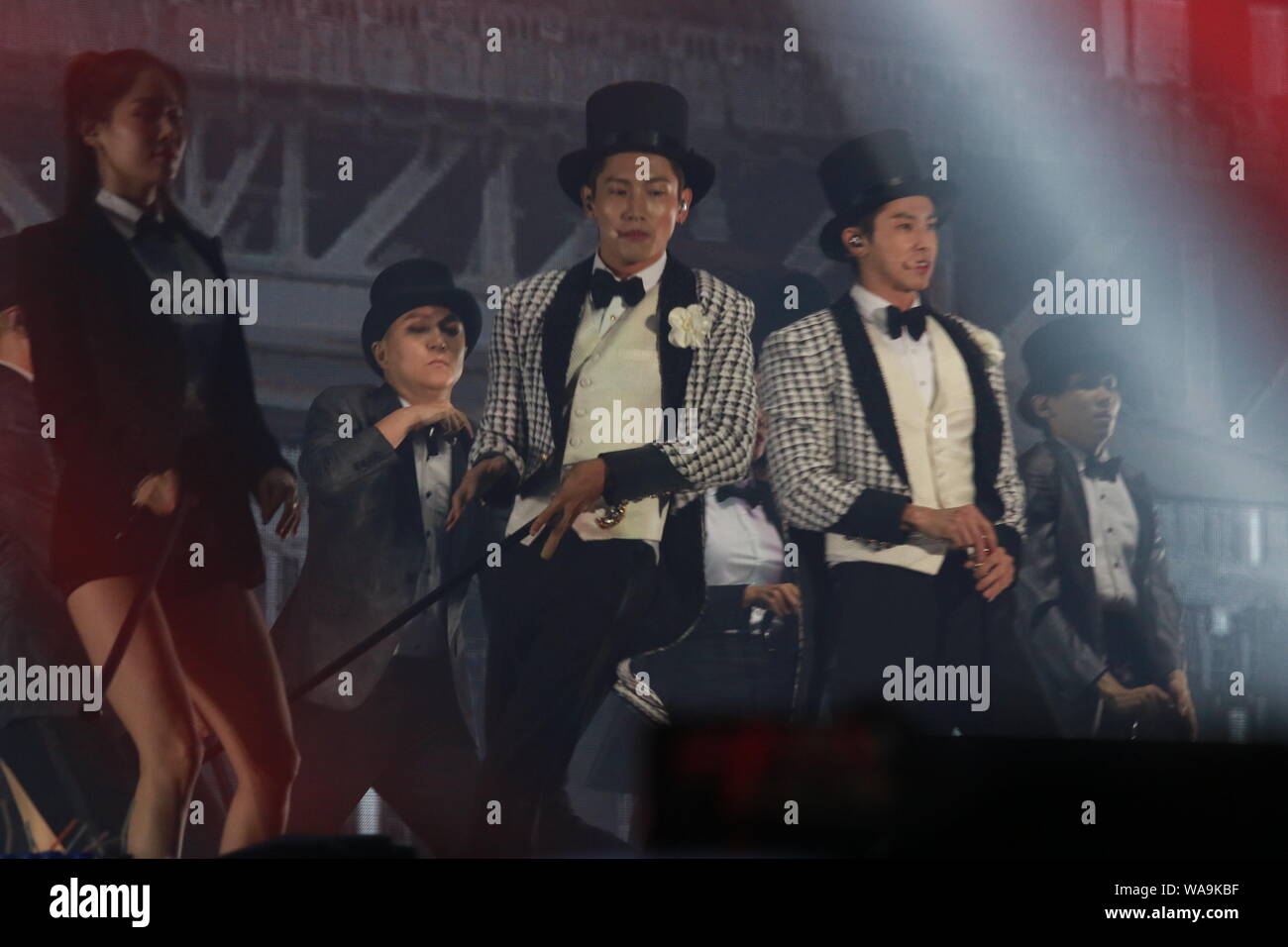 Singers and actors Shim Chang-min, also known by his stage name Max ...