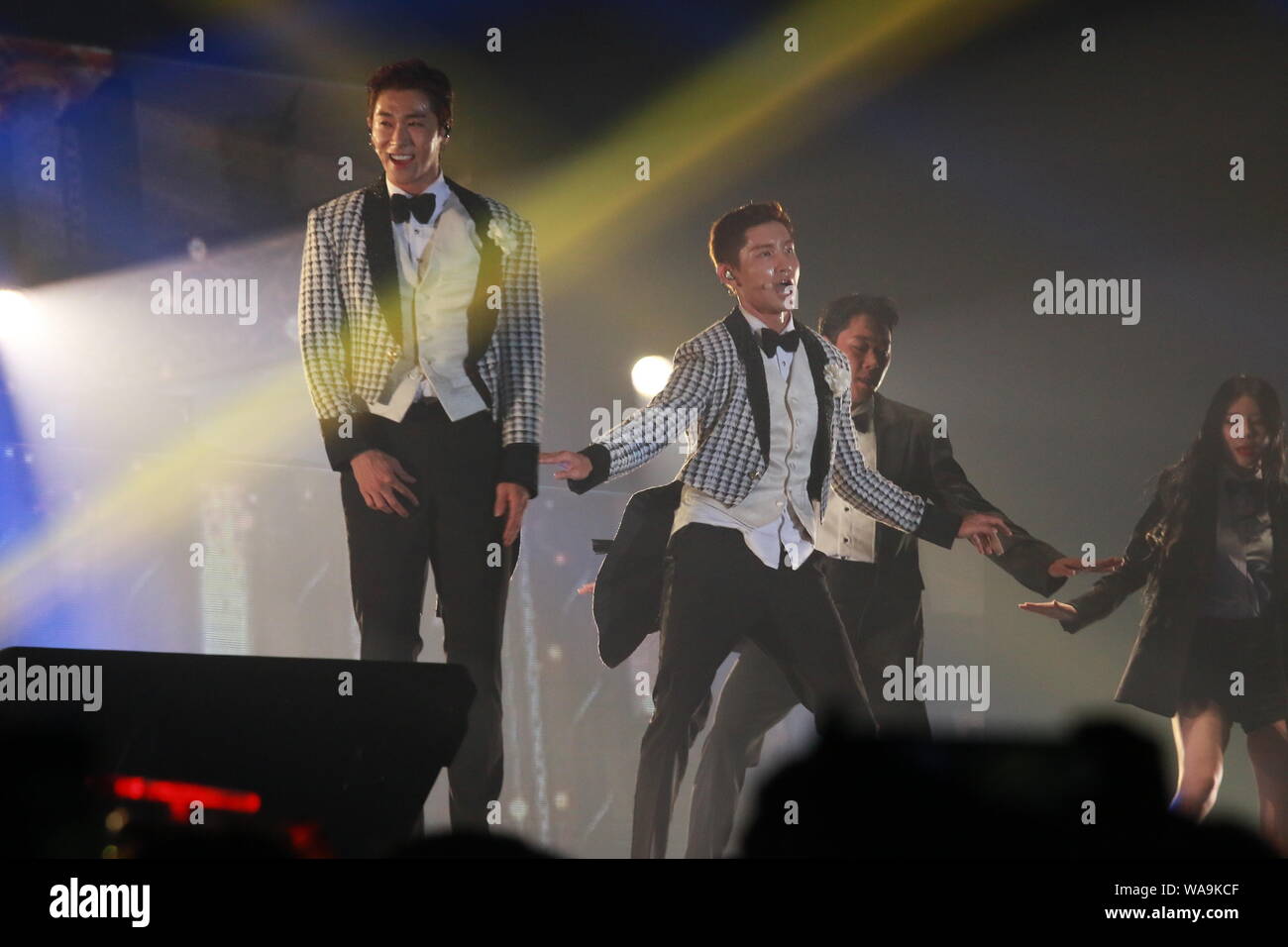 Singers and actors Shim Chang-min, also known by his stage name Max ...