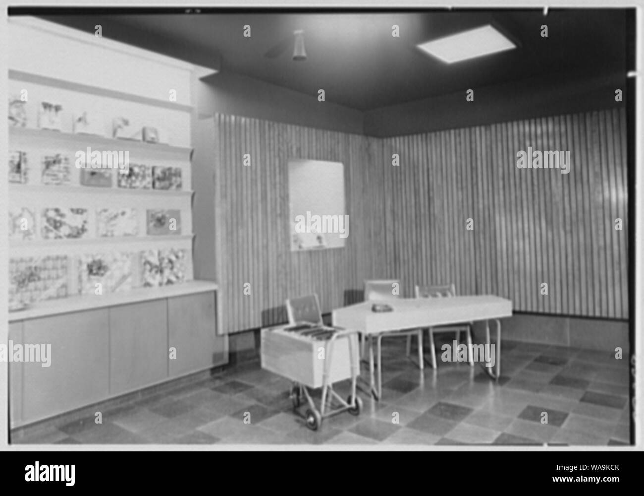 Chicago Printed String Co., 225 5th Ave., New York City Stock Photo - Alamy
