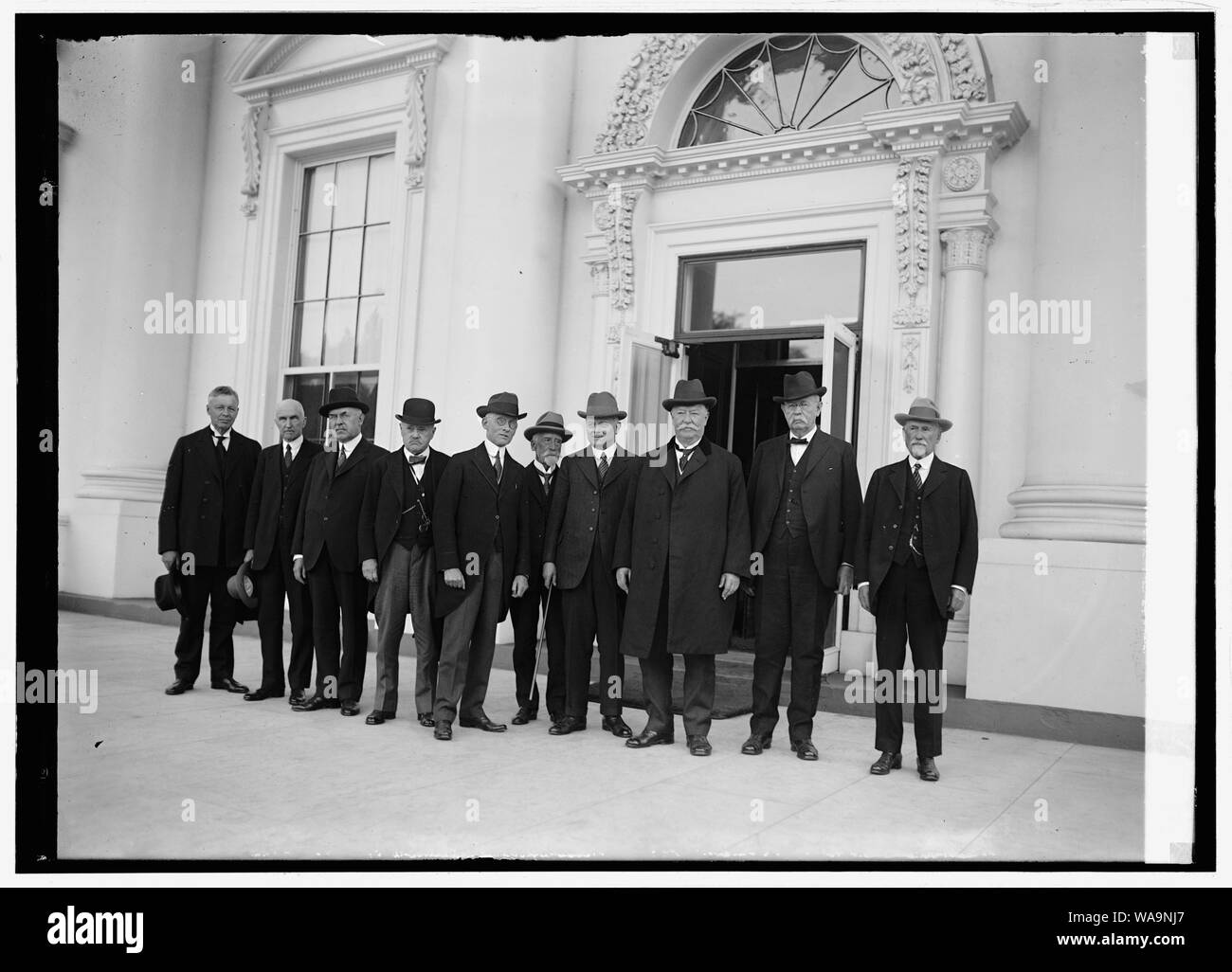 Chief Justice Taft with senior judges of Supreme Court call on Coolidge ...