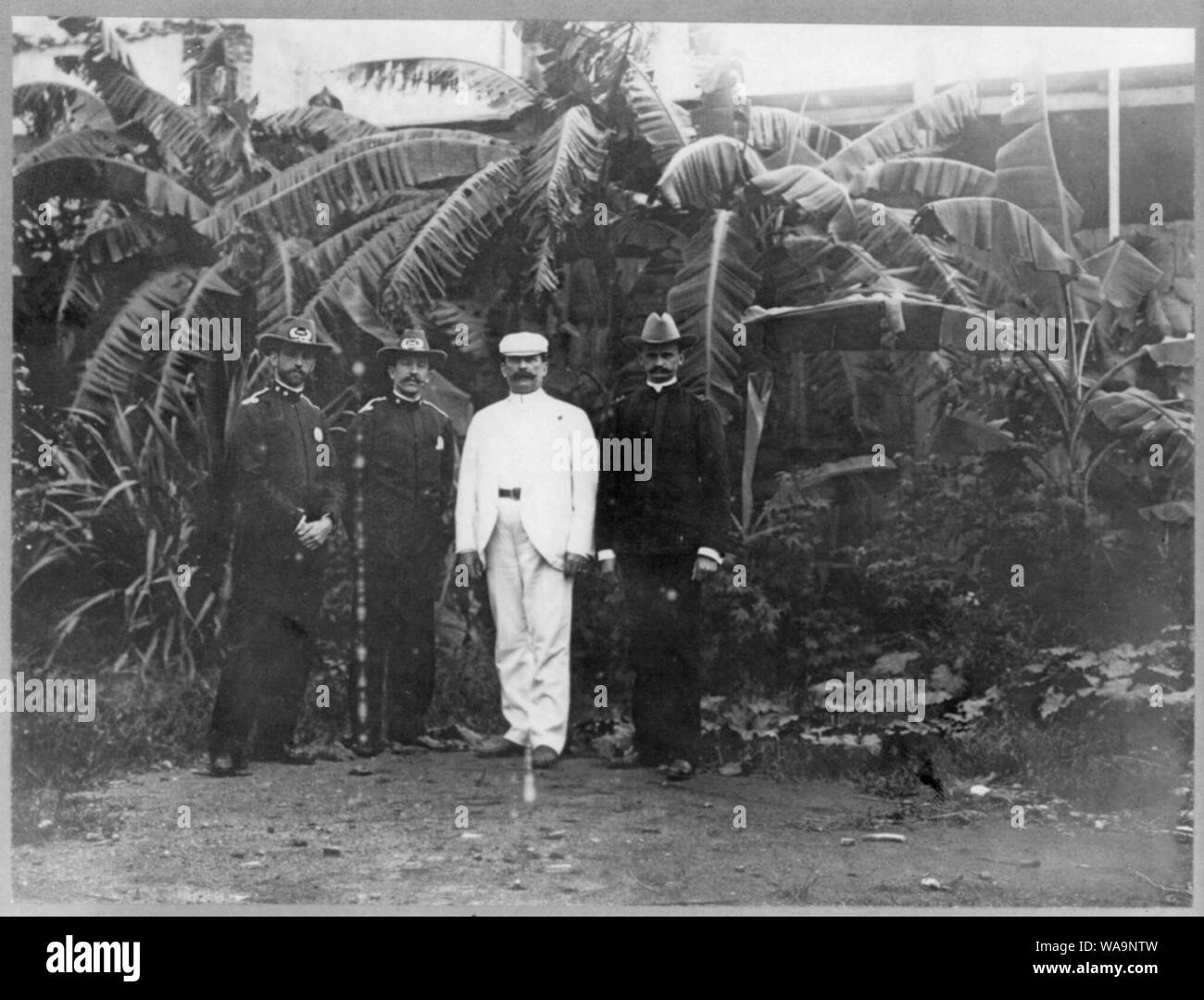 Chief McCullah with Gen. Monocal and officers, Spanish-American War ...