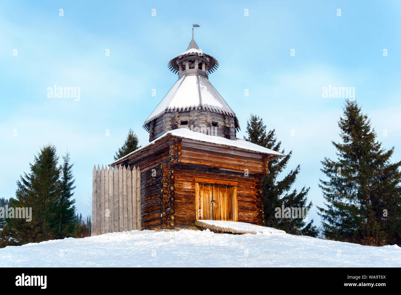 ancient log watch tower with a gate Stock Photo - Alamy