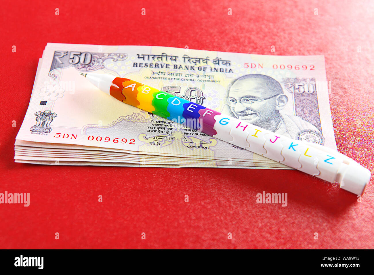 Fifty rupee note hi-res stock photography and images - Alamy