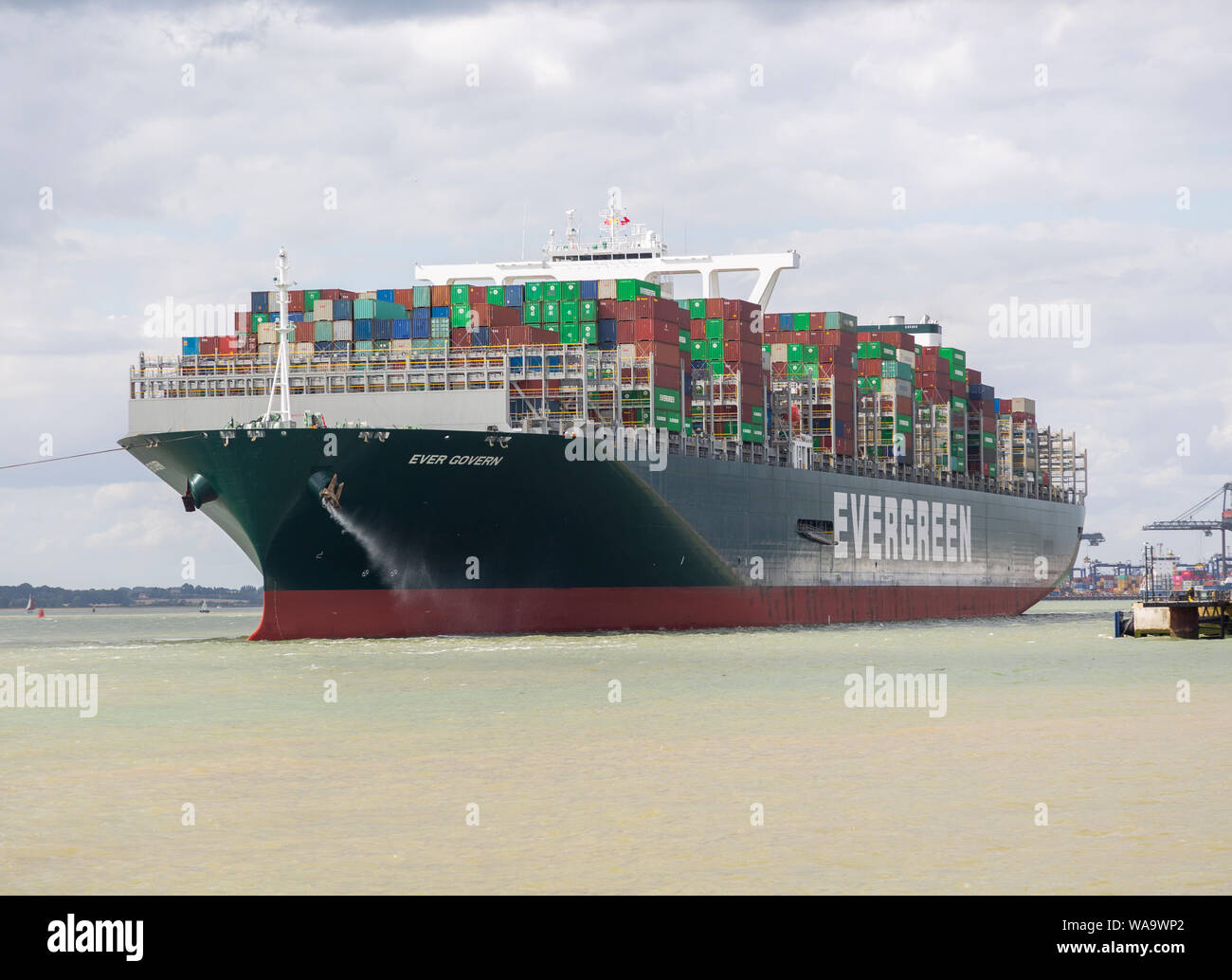 Evergreen Container Ship High Resolution Stock Photography and Images ...