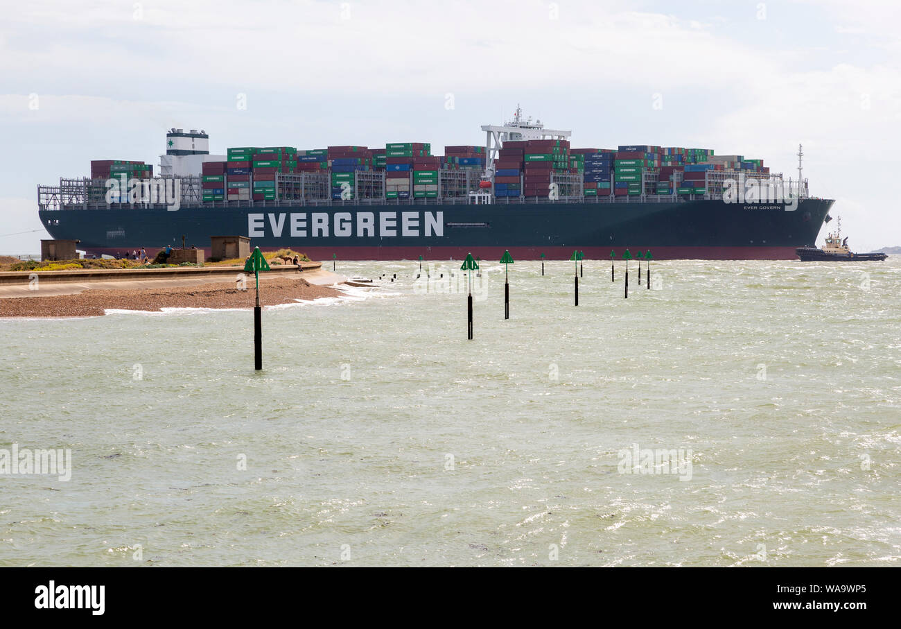 Evergreen Container Ship High Resolution Stock Photography and Images ...