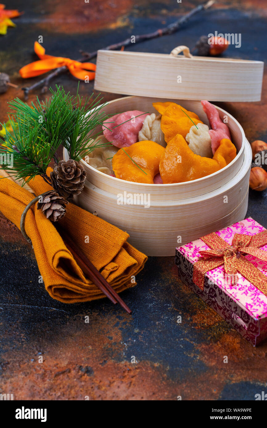 Songpyeon rice cakes for Chuseok Stock Photo - Alamy