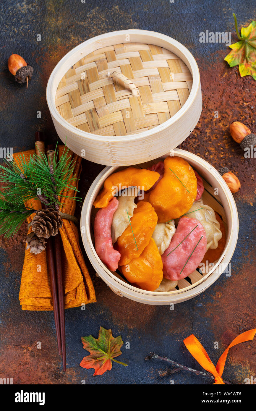 Songpyeon rice cakes for Chuseok Stock Photo - Alamy