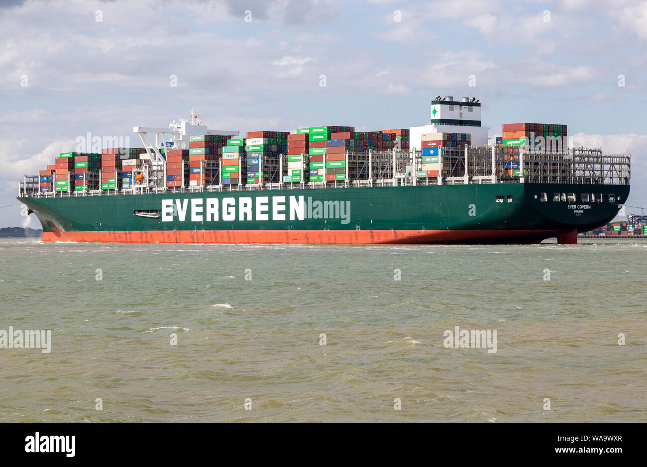 Evergreen Container Ship High Resolution Stock Photography and Images ...