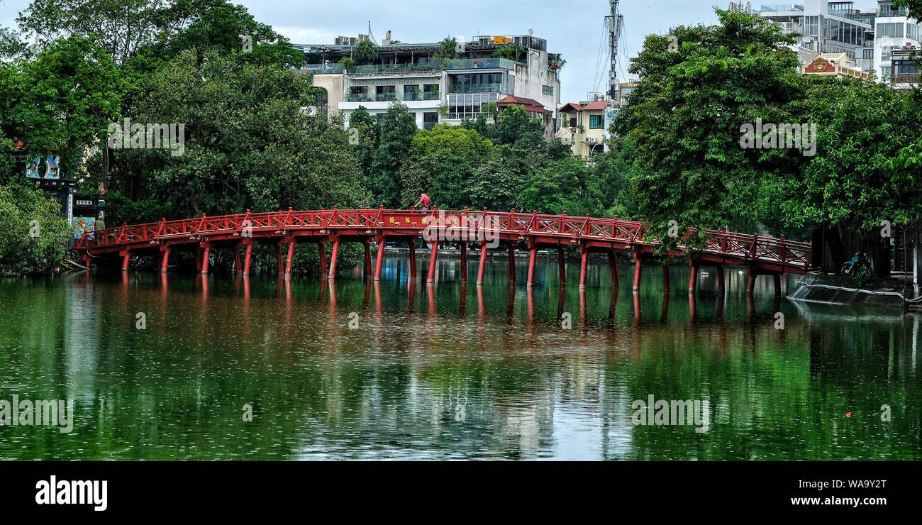 Huc Bridge in the Ngoc Son Temple, Hanoi, Vietnam Stock Photo - Alamy