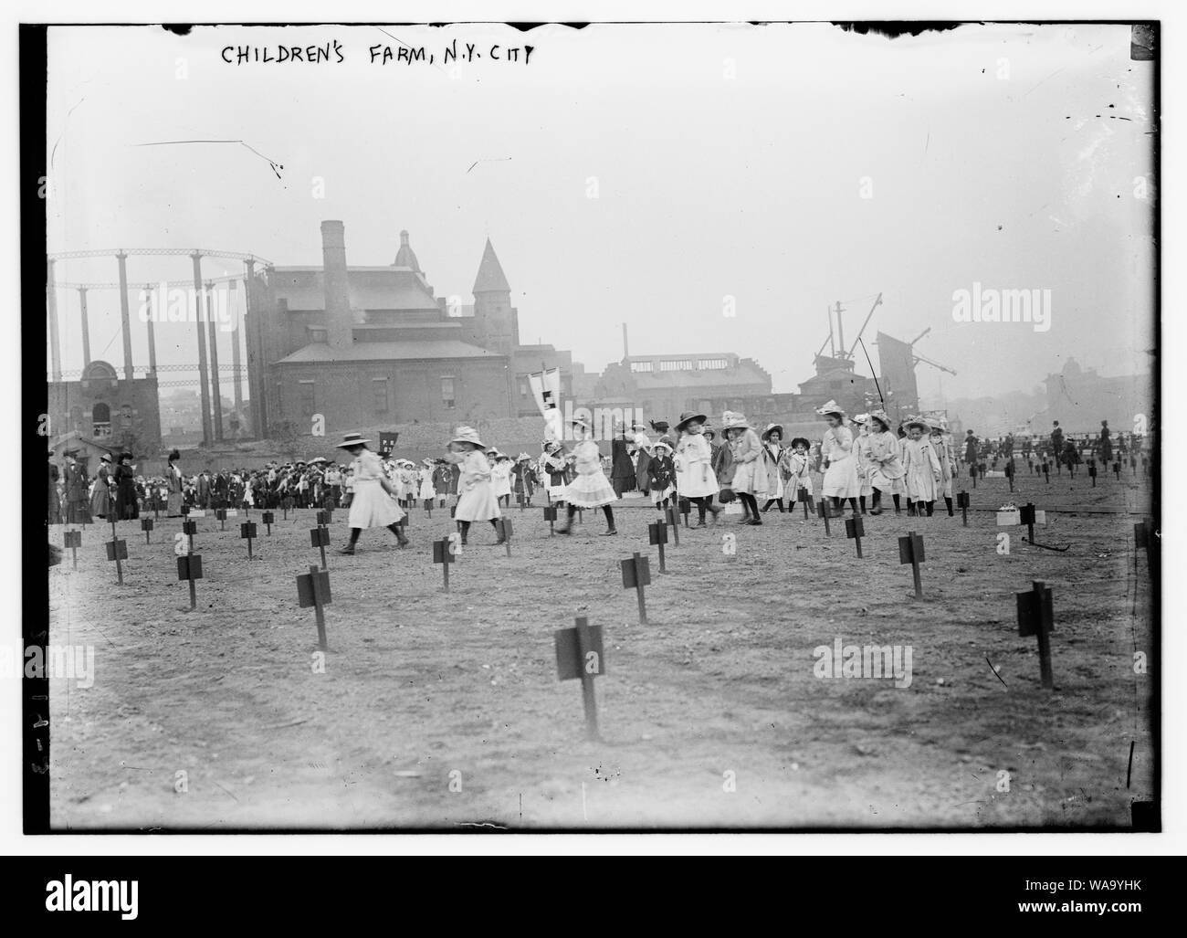 Urban farm Cut Out Stock Images & Pictures - Alamy