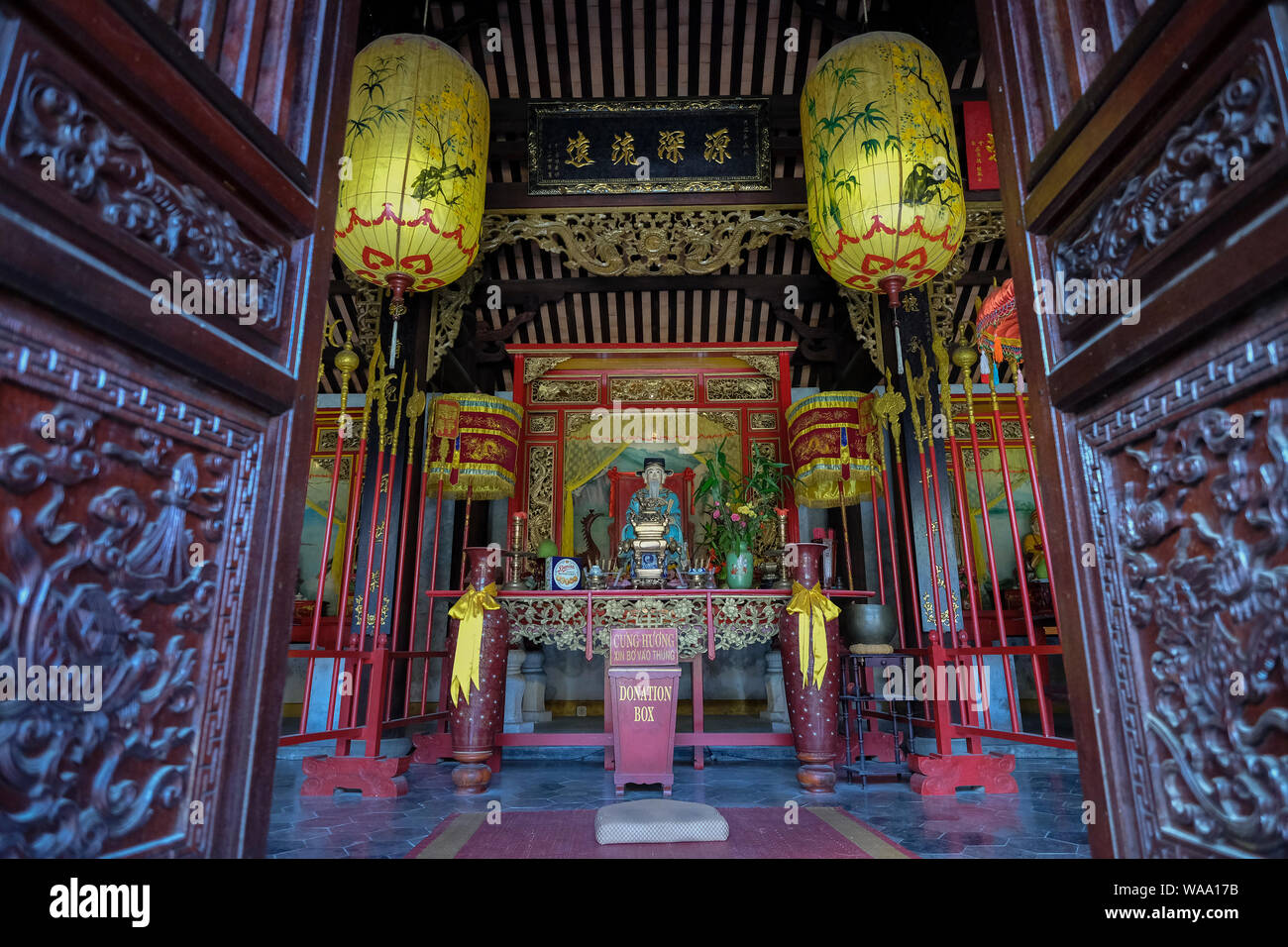 Hainan chinese congregation hi-res stock photography and images - Alamy