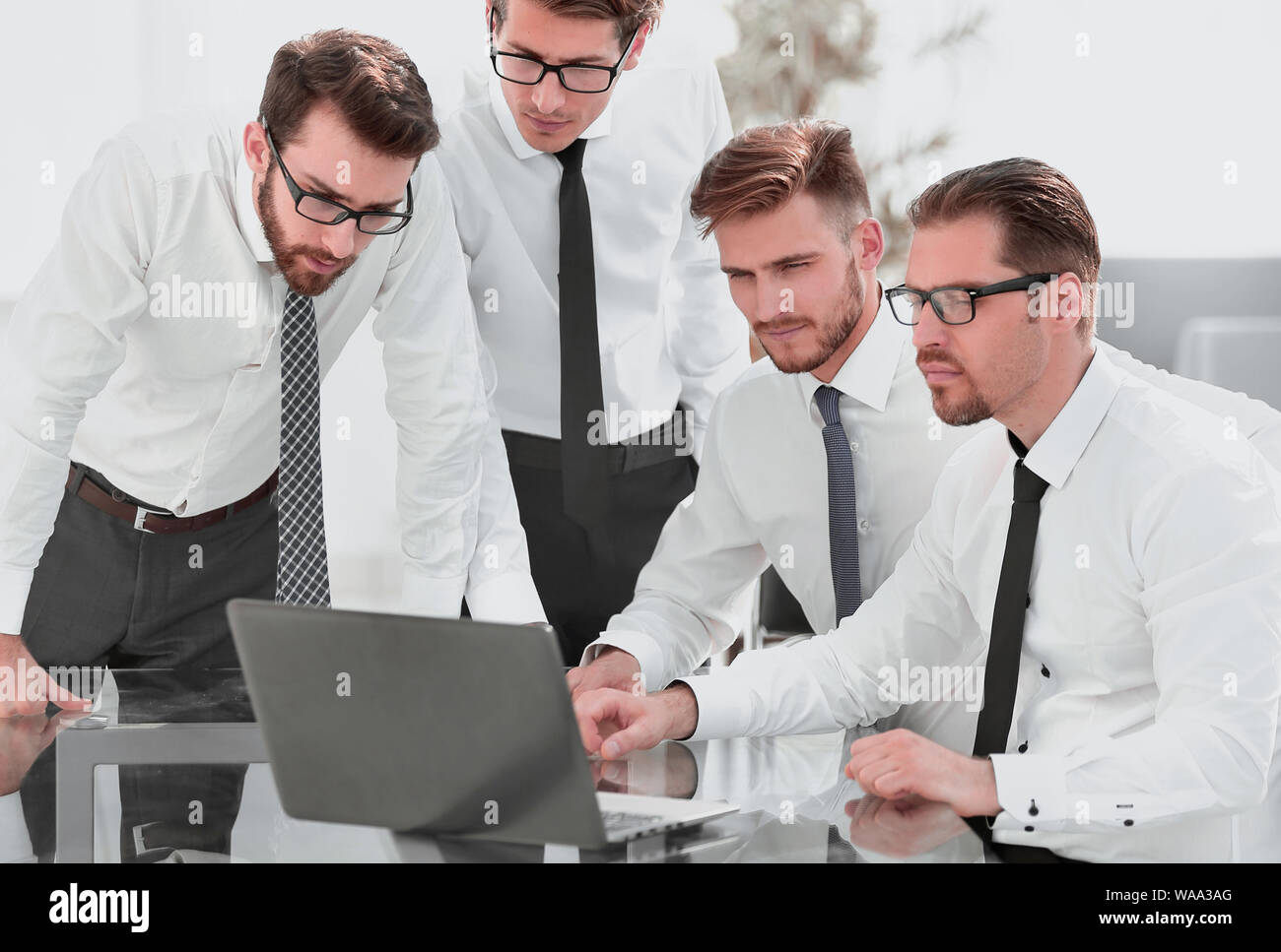 professional business team in a modern office Stock Photo - Alamy
