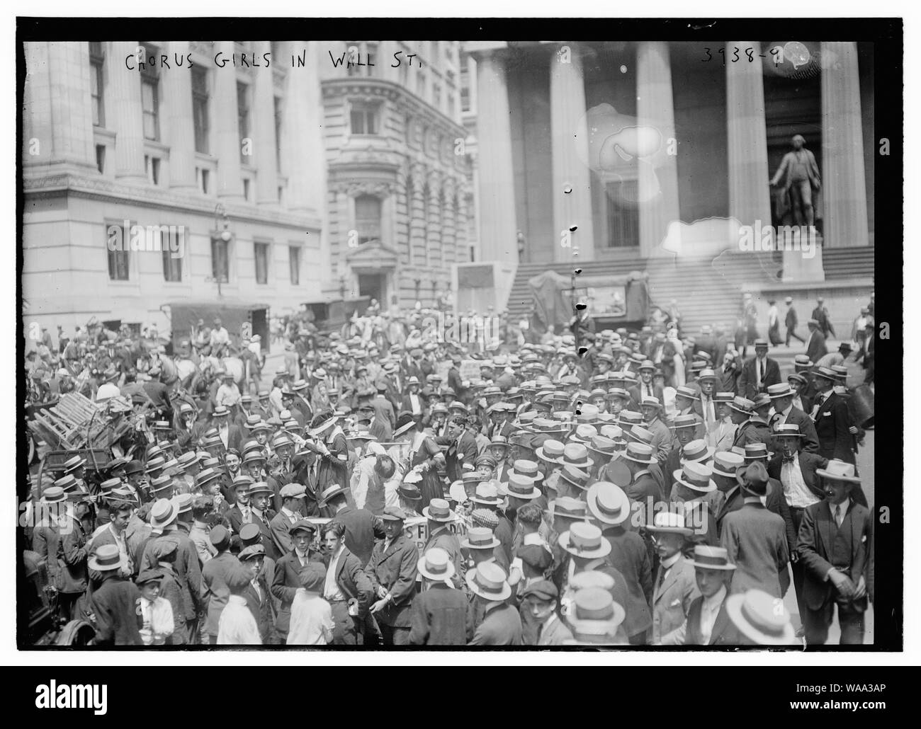 City girls Black and White Stock Photos & Images - Alamy