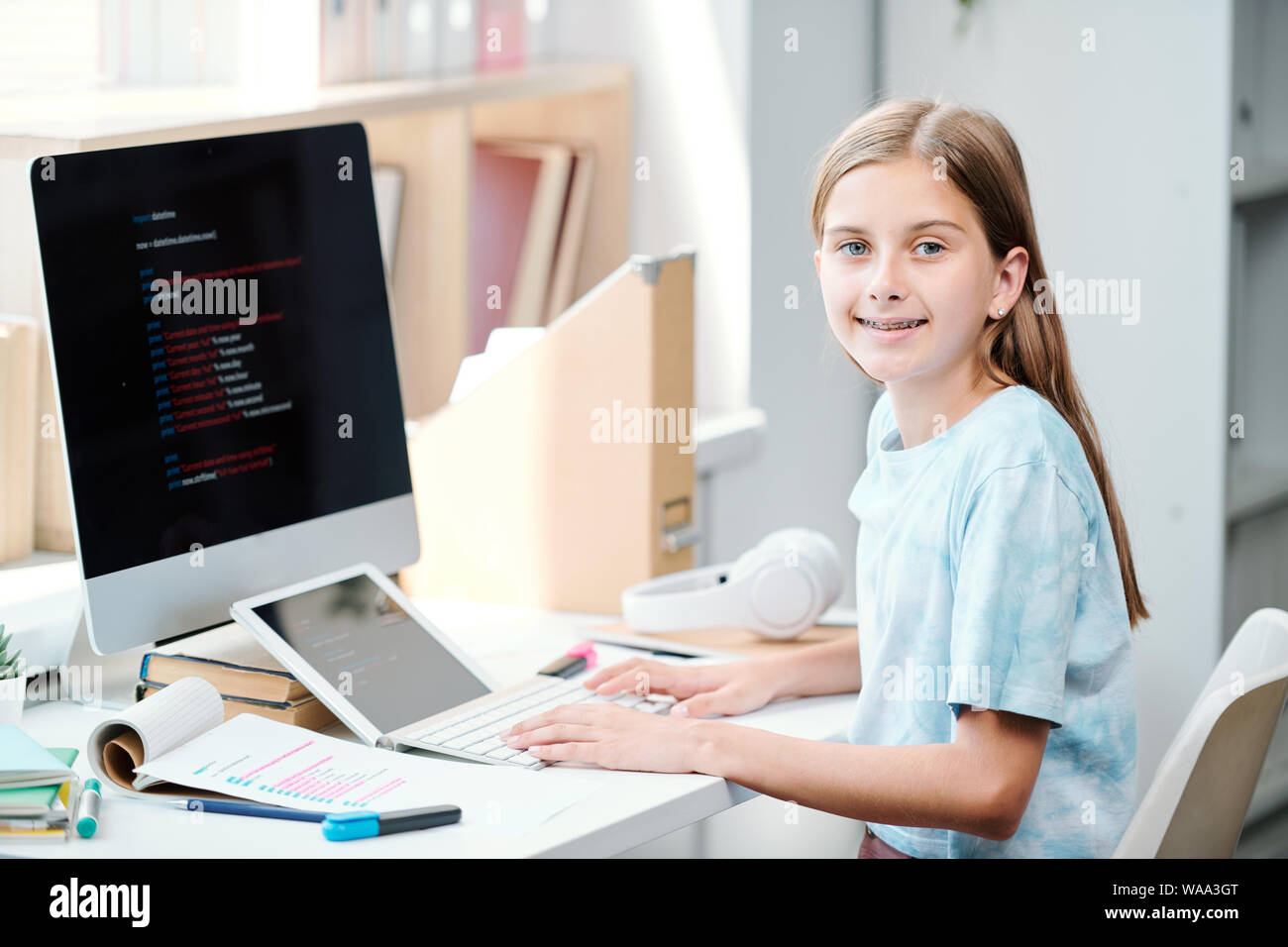 Child using desktop computer at school hi-res stock photography and ...