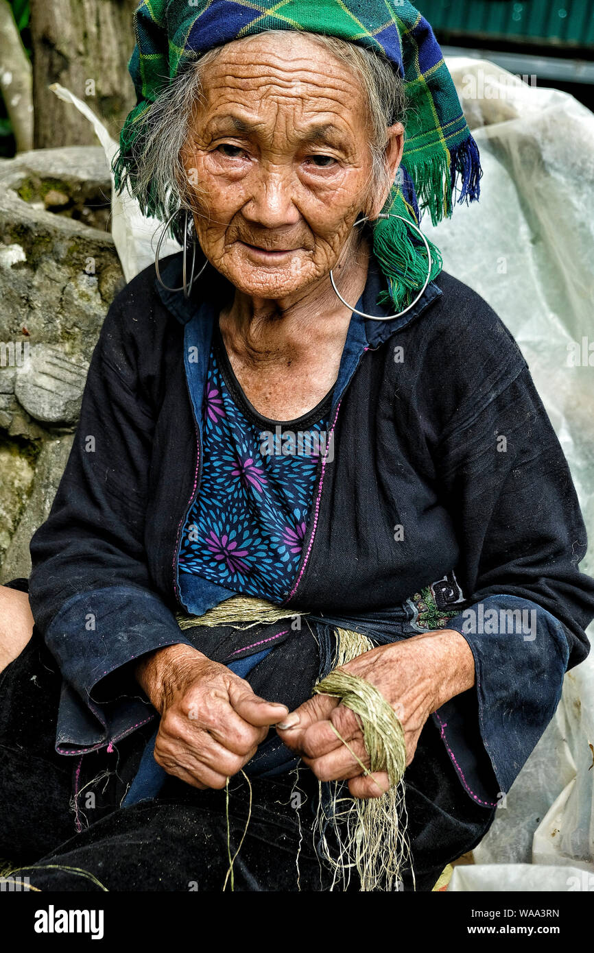 Portrait indian woman tribal village hi-res stock photography and ...