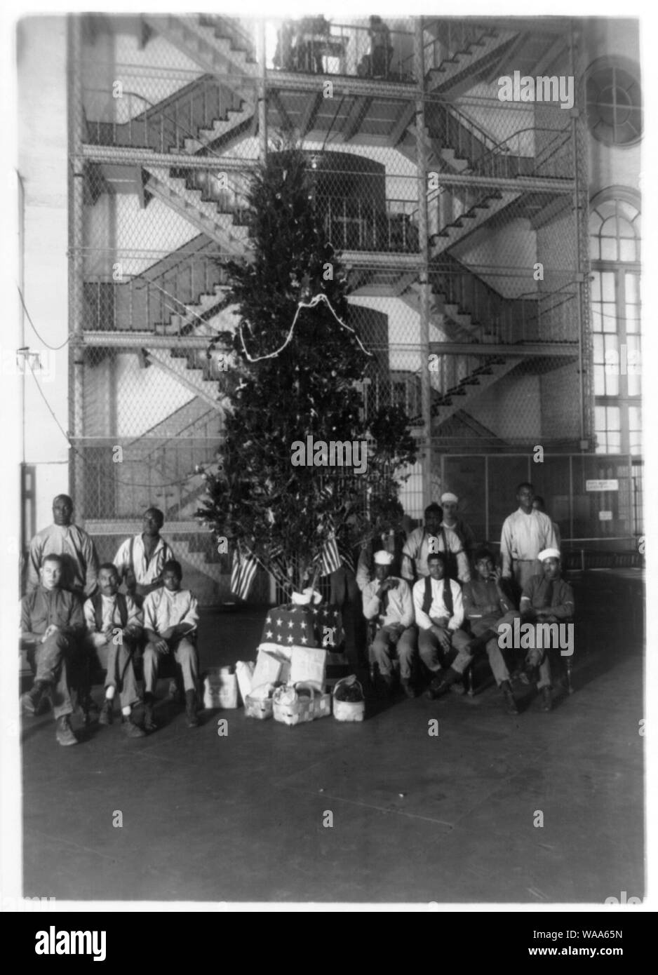 Prisoners jail Black and White Stock Photos & Images - Alamy