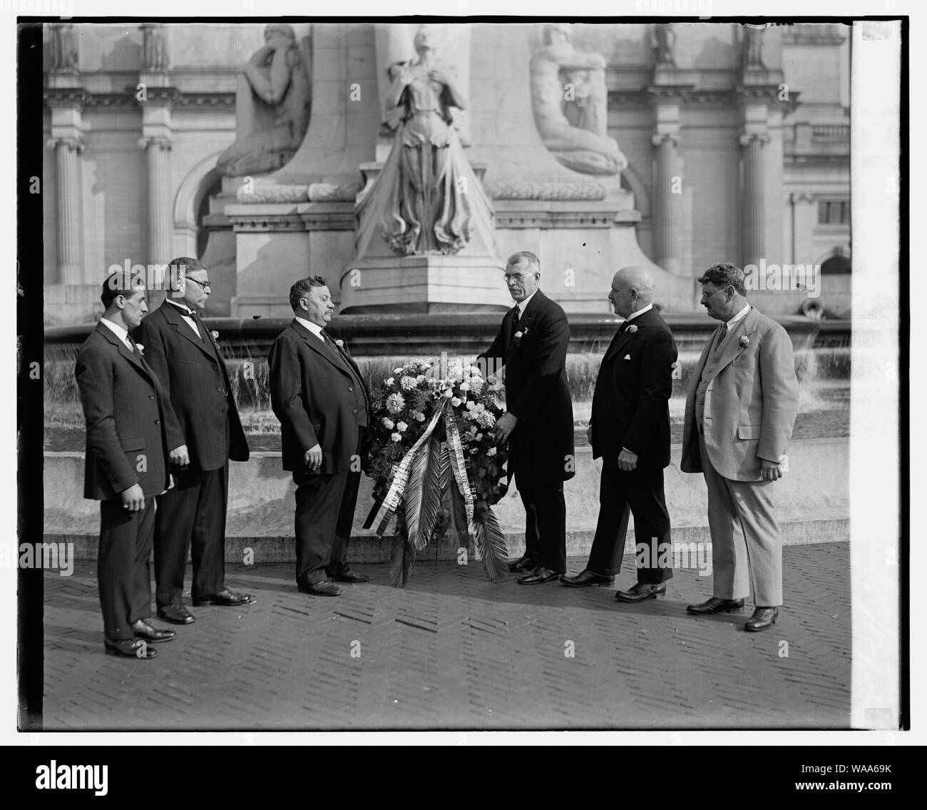 Society 1920s Black and White Stock Photos & Images - Alamy