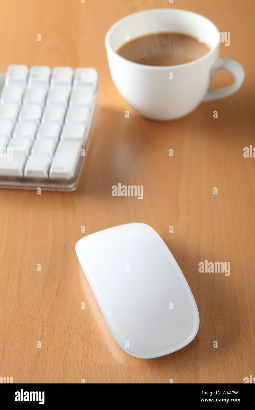 Tea with computer keyboard and mouse Stock Photo - Alamy