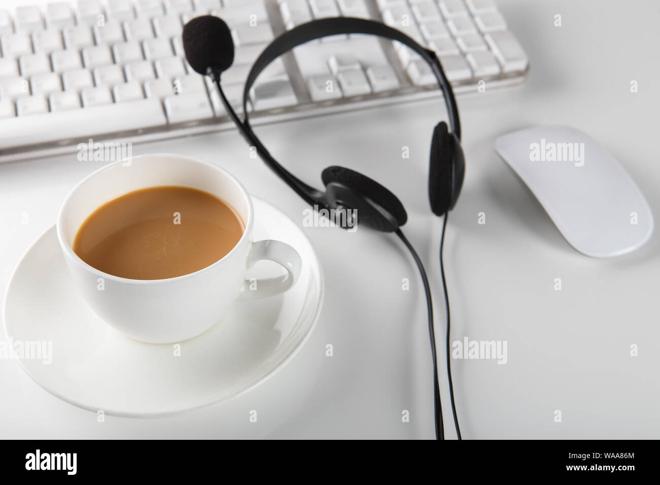 Tea with computer keyboard and mouse Stock Photo - Alamy
