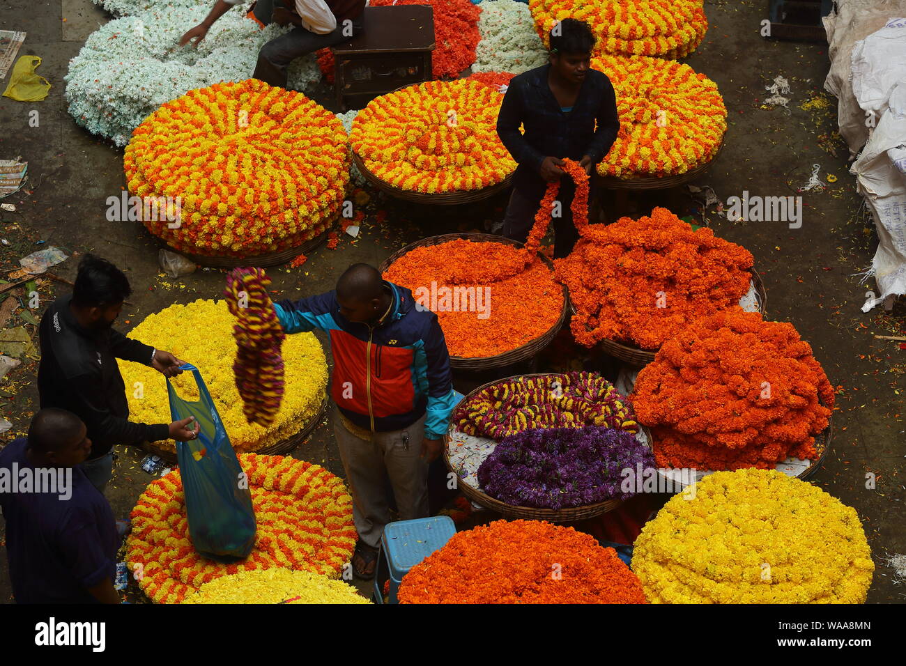 Kr market hi-res stock photography and images - Alamy