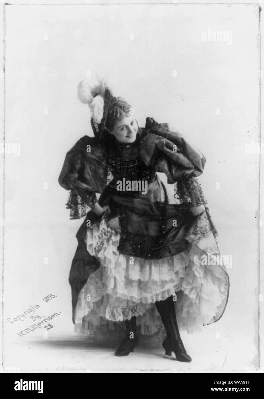 Cissy Fitzgerald, full length, standing, curtsying, facing right ...