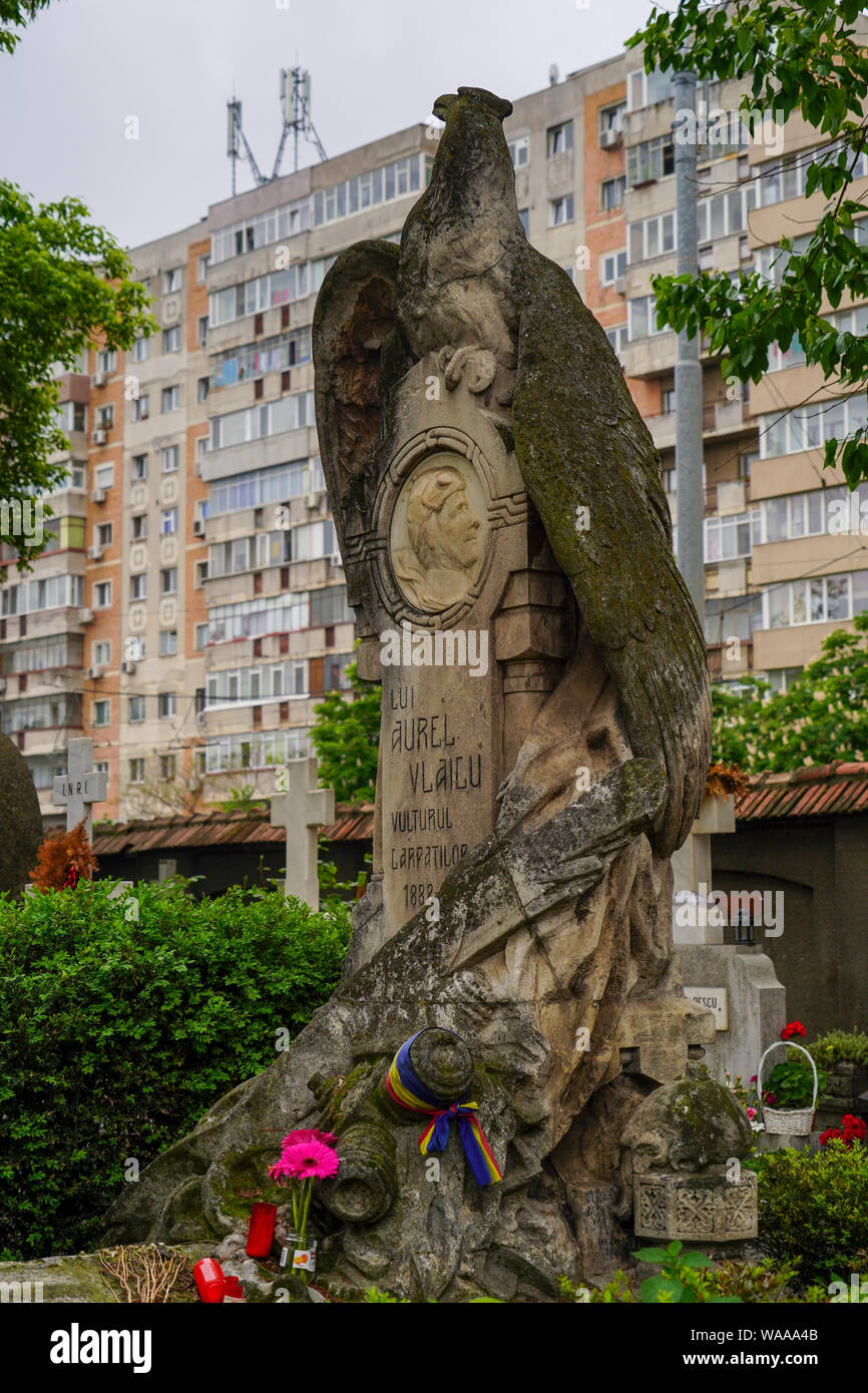 elaborate headstone at Serban Voda cemetery (commonly known as Bellu ...