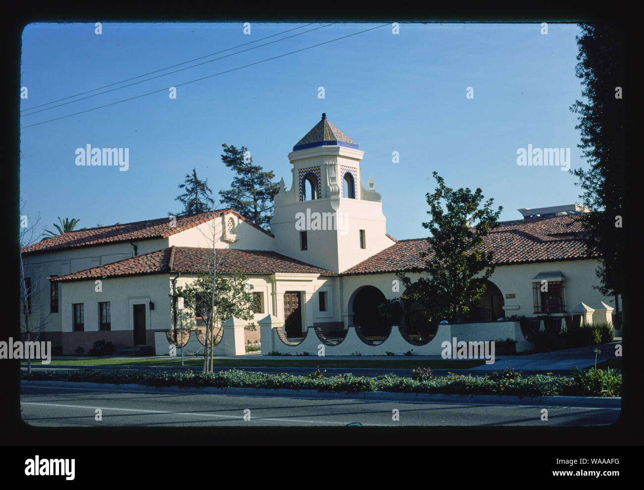 City Hall, angle 3, Broadway & Cook Street, Santa Maria, California ...