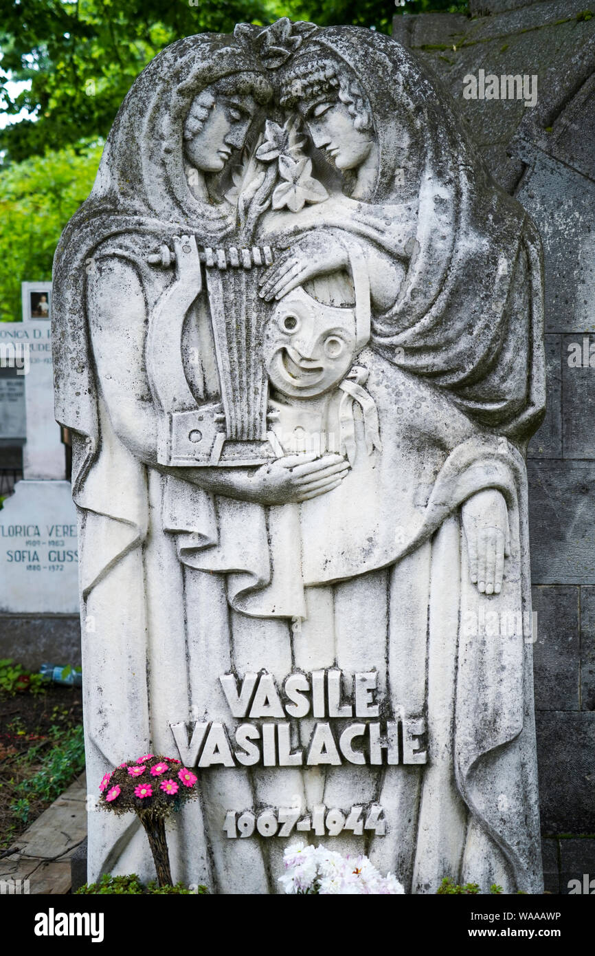 elaborate headstone at Serban Voda cemetery (commonly known as Bellu ...