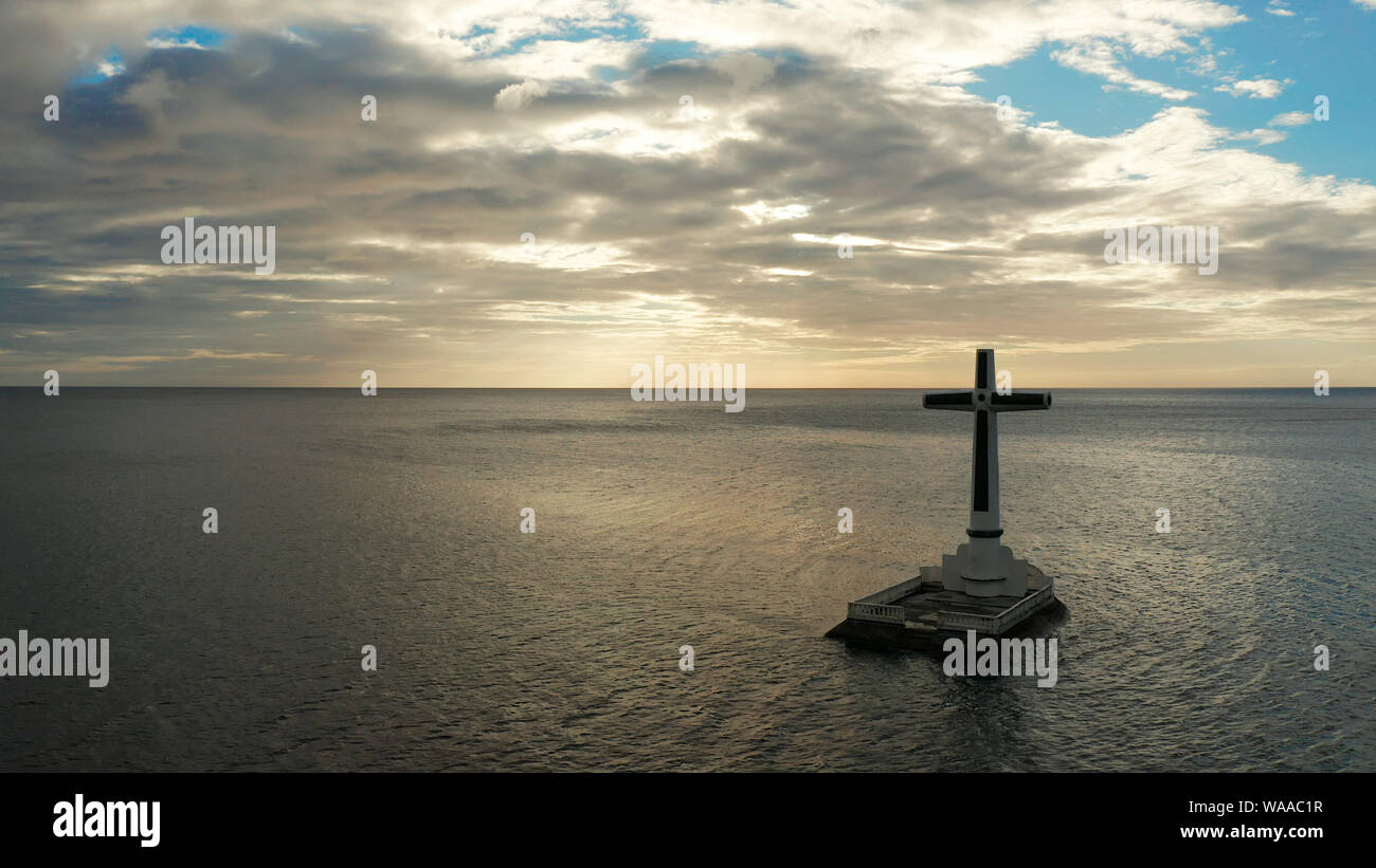 Underwater Cemetery High Resolution Stock Photography and Images - Alamy