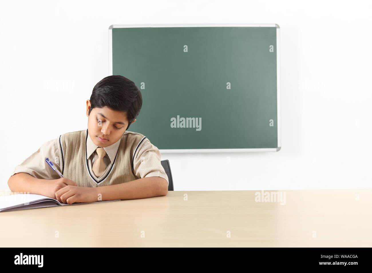 Cold classroom hi-res stock photography and images - Alamy