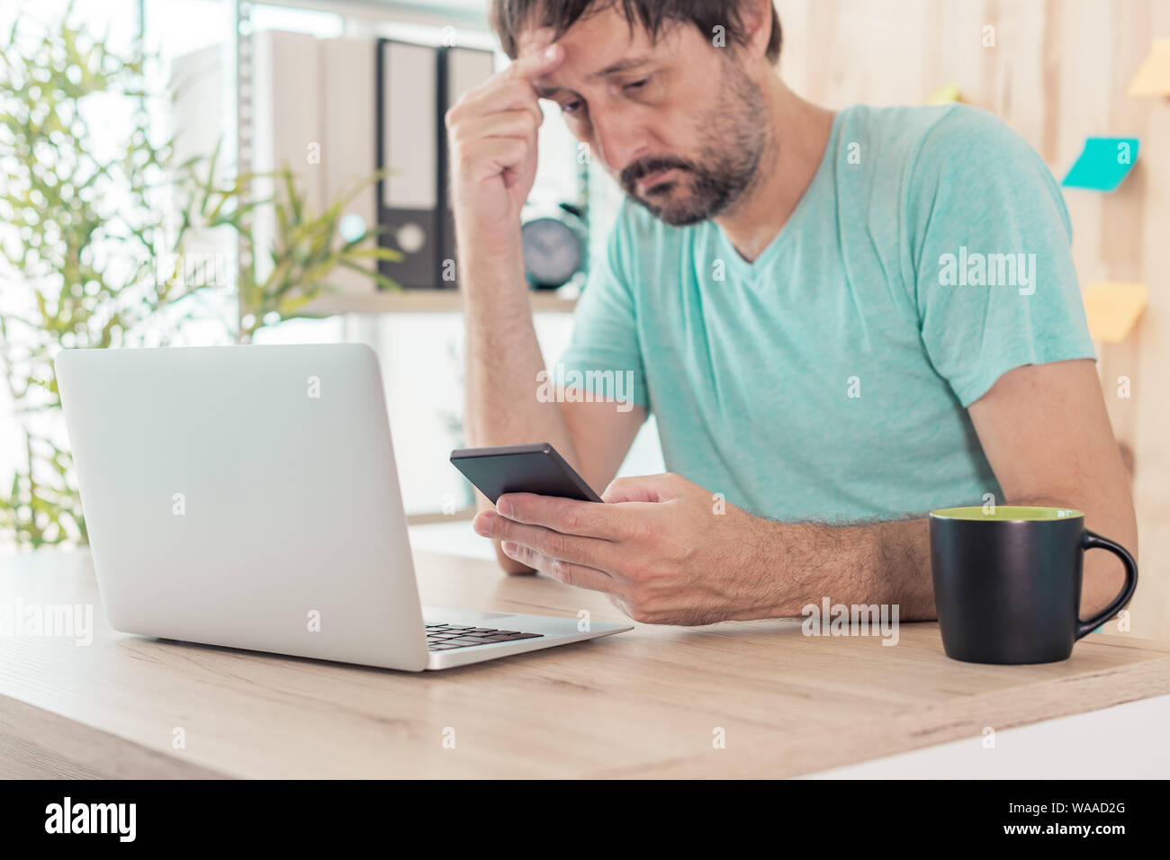 Upsetting hi-res stock photography and images - Alamy