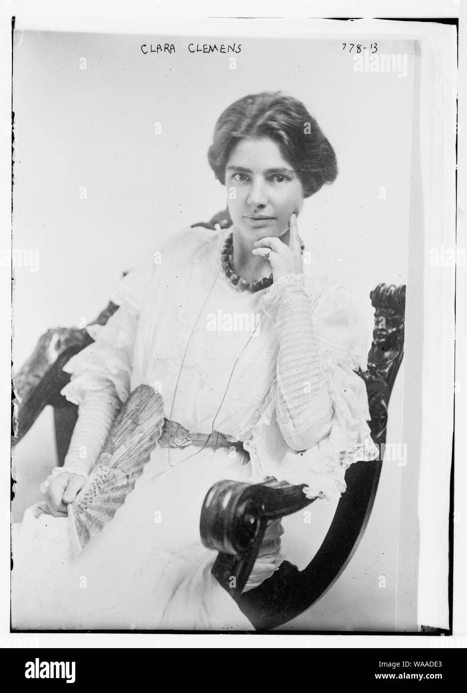 Clara clemens Black and White Stock Photos & Images - Alamy