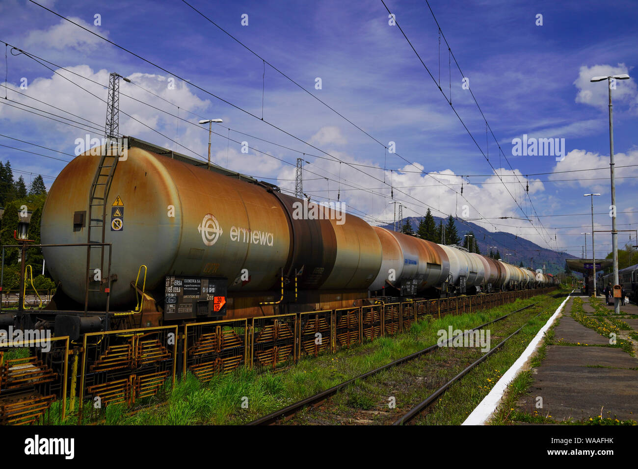 Romanian railway hi-res stock photography and images - Alamy