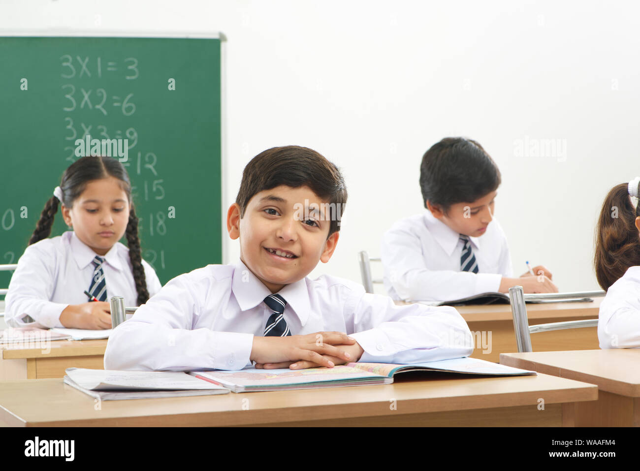 Student class school desk group friends boys hi-res stock photography ...