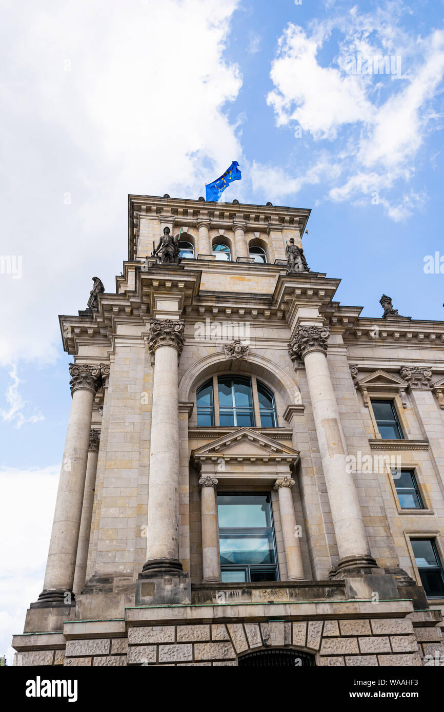 View of the Reichstag building, the seat of the German parliament Stock ...