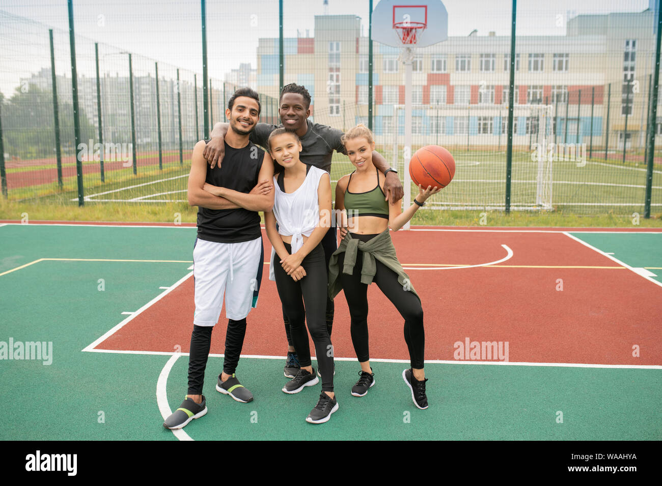 Sportswear group of people hi-res stock photography and images - Alamy